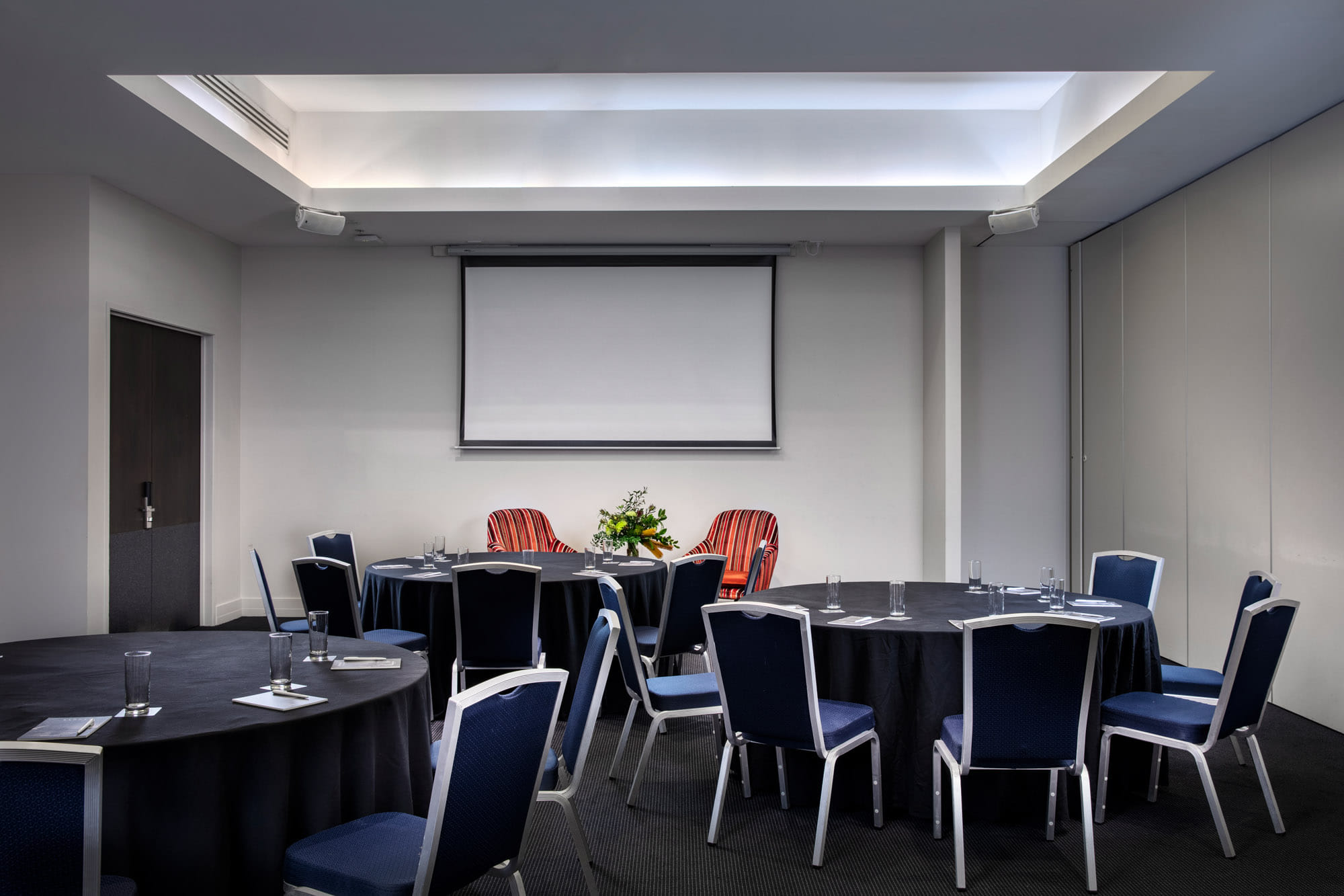 Hire Kingston Room 3&4, Rydges Auckland • HeadBox